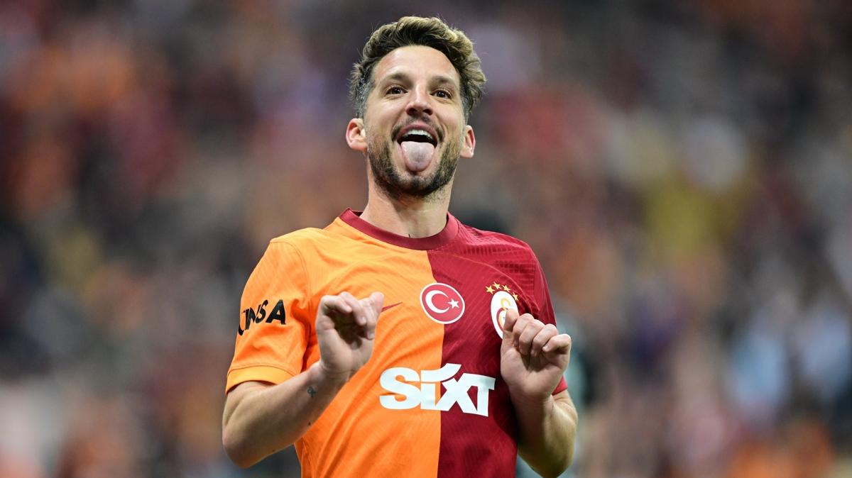 Galatasaray'da Dries Mertens göz kamaştırıyor