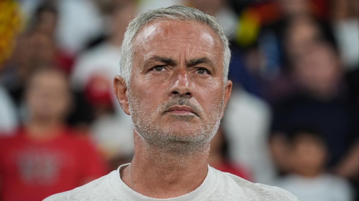 Mourinho'dan oyuncularına sitem: Çalıştığımız yerden gol yedik